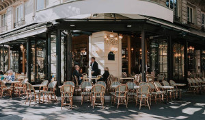 What Is a Bistro Restaurant? | UpMenu