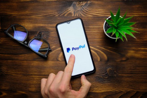 Comprehensive guide to restaurants that accept PayPal | UpMenu
