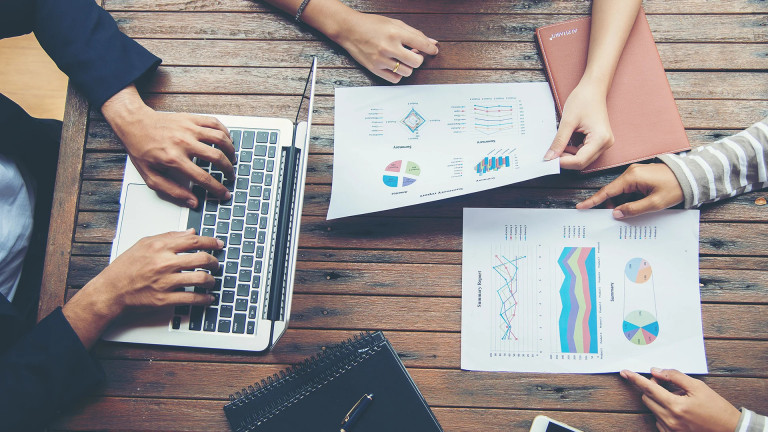 How to Start a Ghost Kitchen (Step-By-Step Guide) | UpMenu