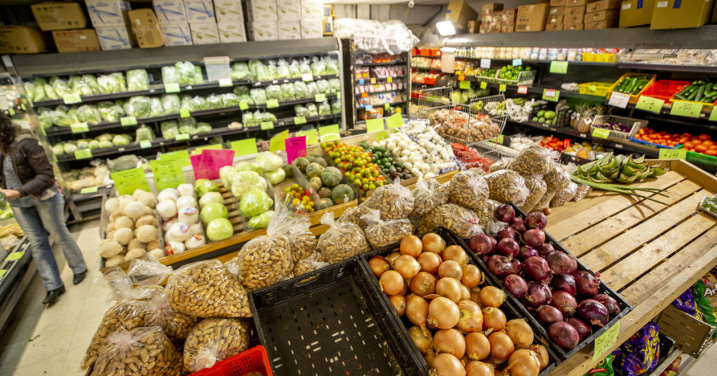 How to Start a Ghost Kitchen (Step-By-Step Guide) | UpMenu