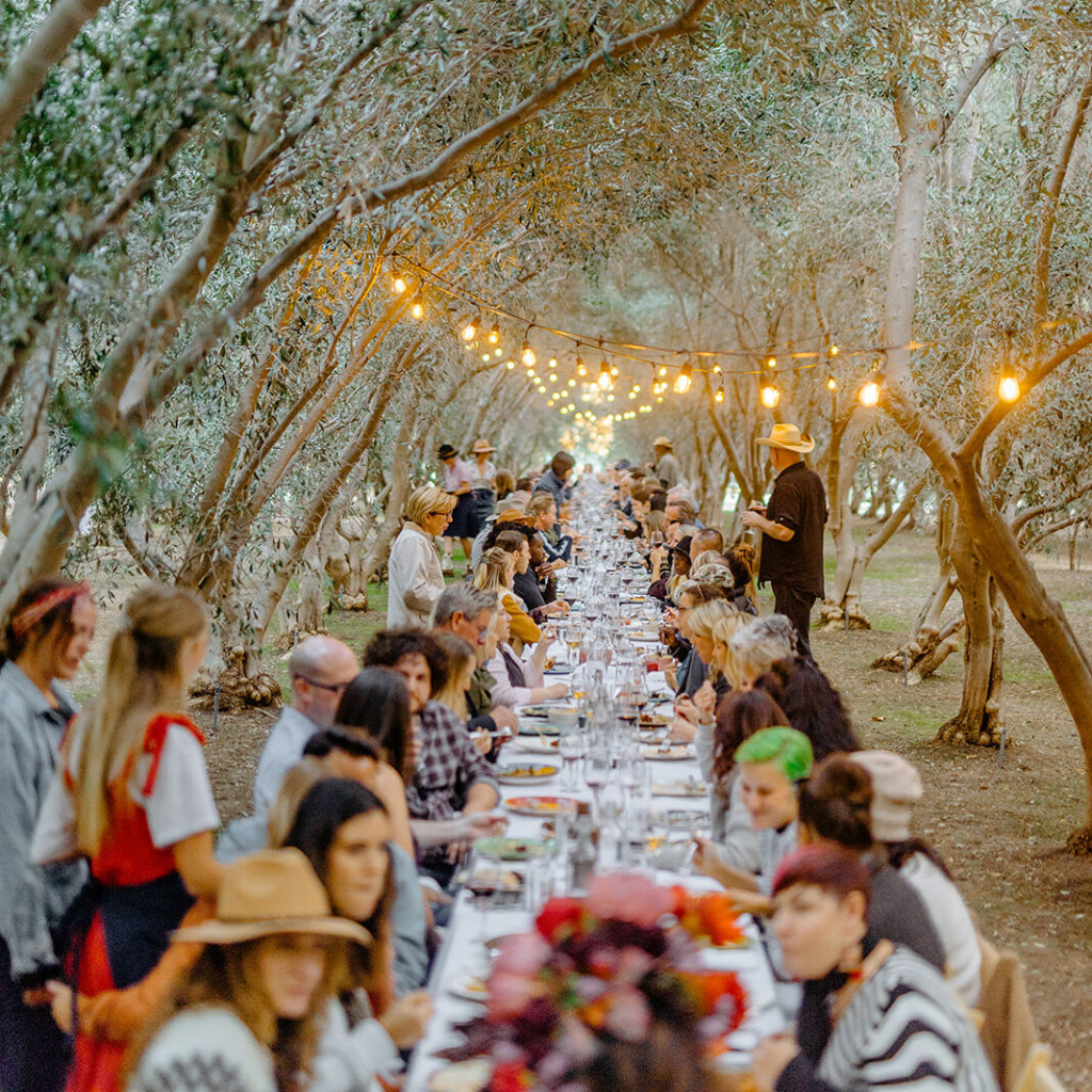 18 Ways How to Open a Restaurant With No Money in 2023 | UpMenu