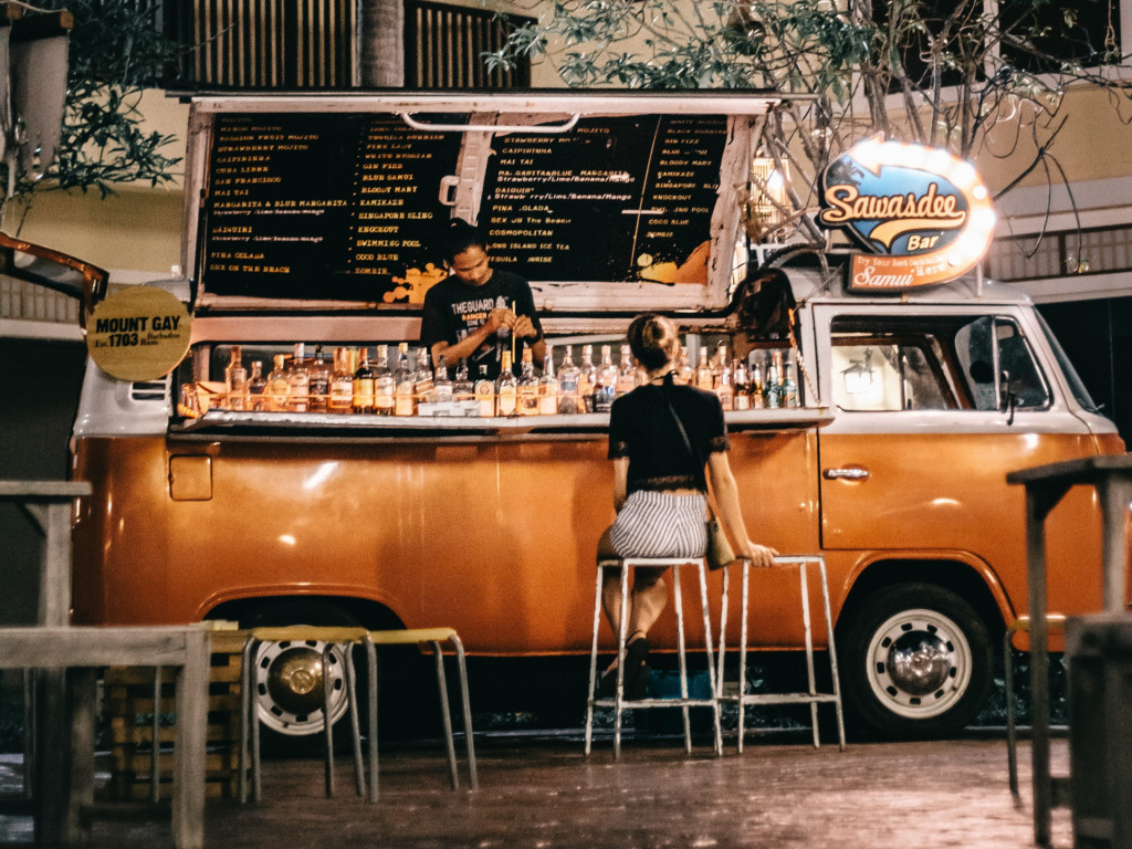 21 Best Bar Promotion & Marketing Ideas | UpMenu