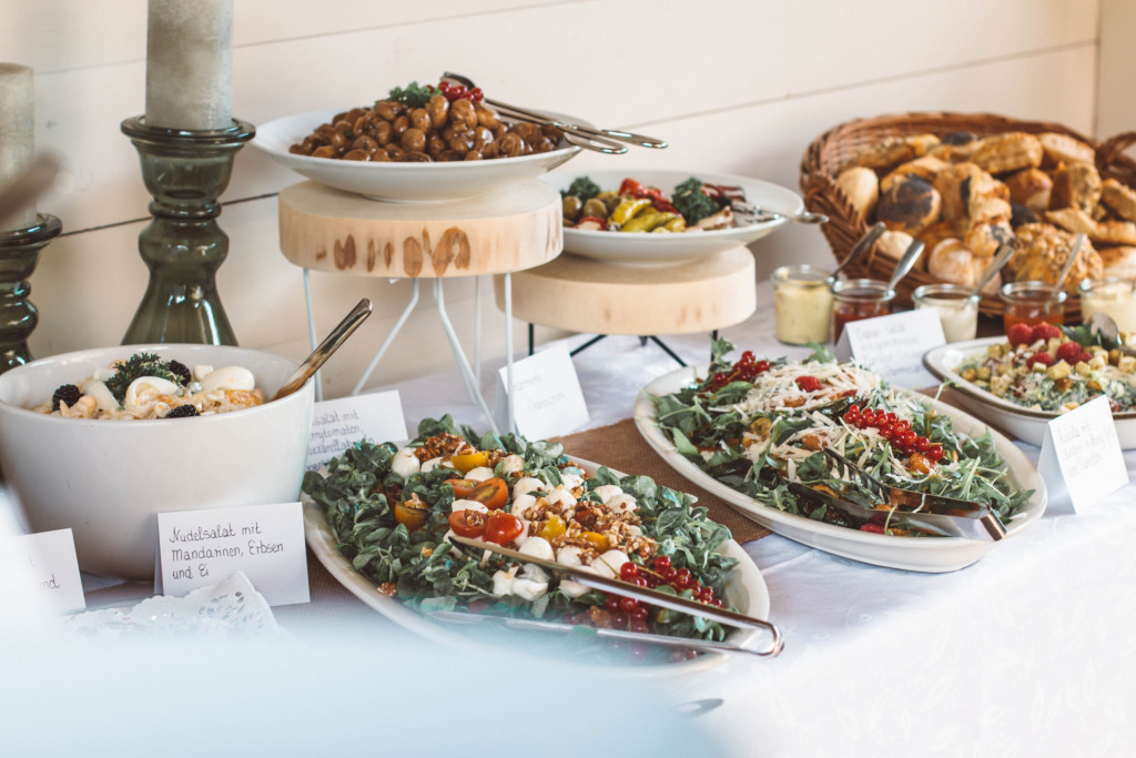 15 Popular Types Of Restaurants (With Examples) | UpMenu