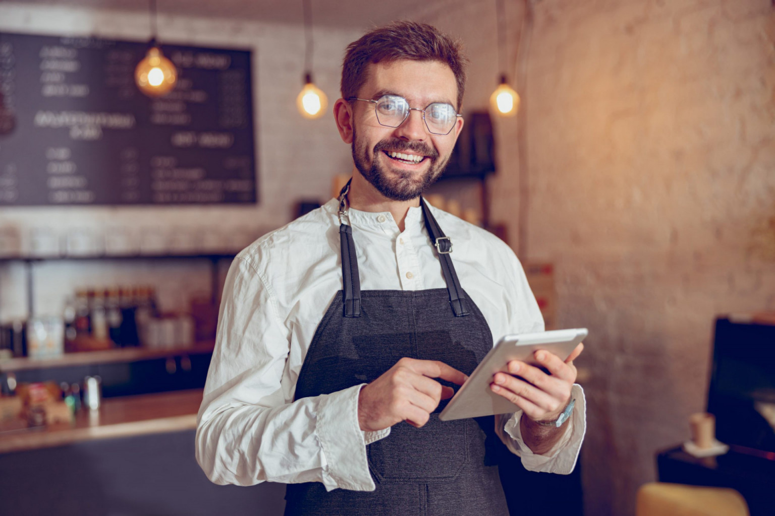 Top 12 Restaurant Scheduling Software & Apps in 2025 | UpMenu