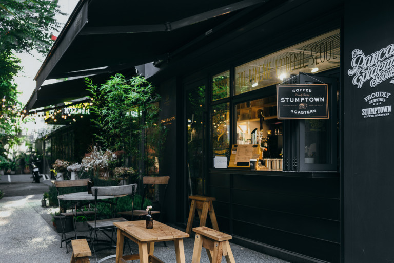 25 Unique Coffee Shop Ideas, Themes & Concepts (2024) | UpMenu