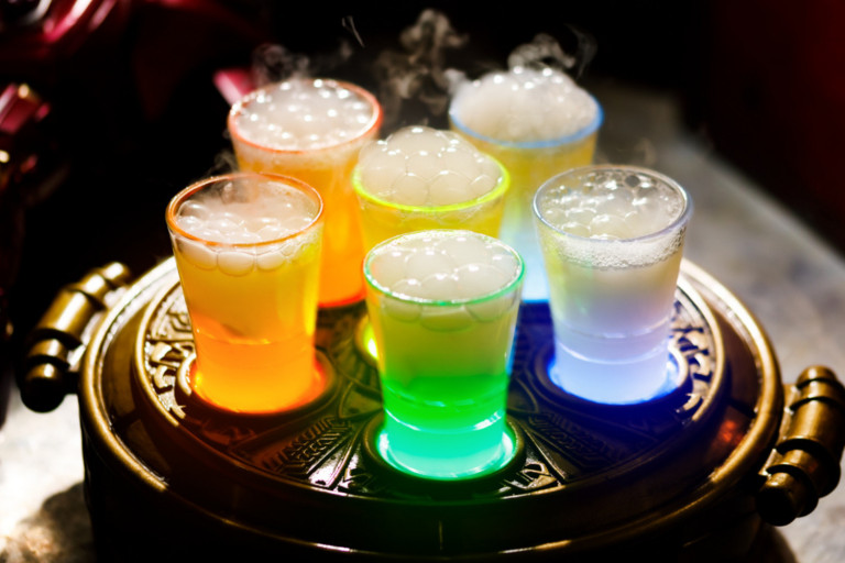 25 Cool Bar Ideas, Themes & Concepts (2024) | UpMenu