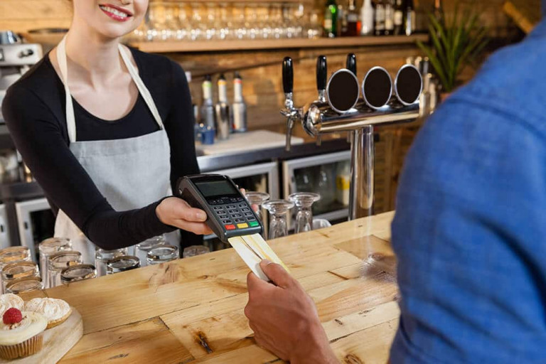 How to Increase Average Check in a Restaurant (10 Strategies) | UpMenu