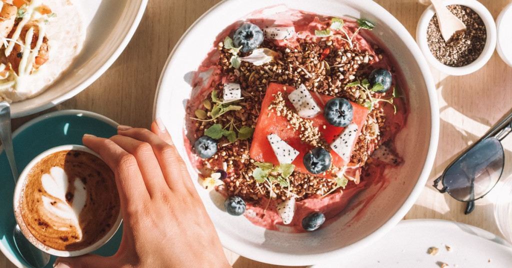 Comped Meals: The Why, When, and How of Giving Them Out | UpMenu