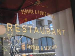 Automatic Gratuity: What Is It? Is It Legal? How to Set It Up? | UpMenu