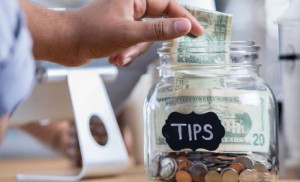 Automatic Gratuity: What Is It? Is It Legal? How to Set It Up? | UpMenu