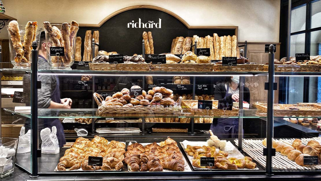 100+ Funny Bakery Slogans & How to Choose One | UpMenu