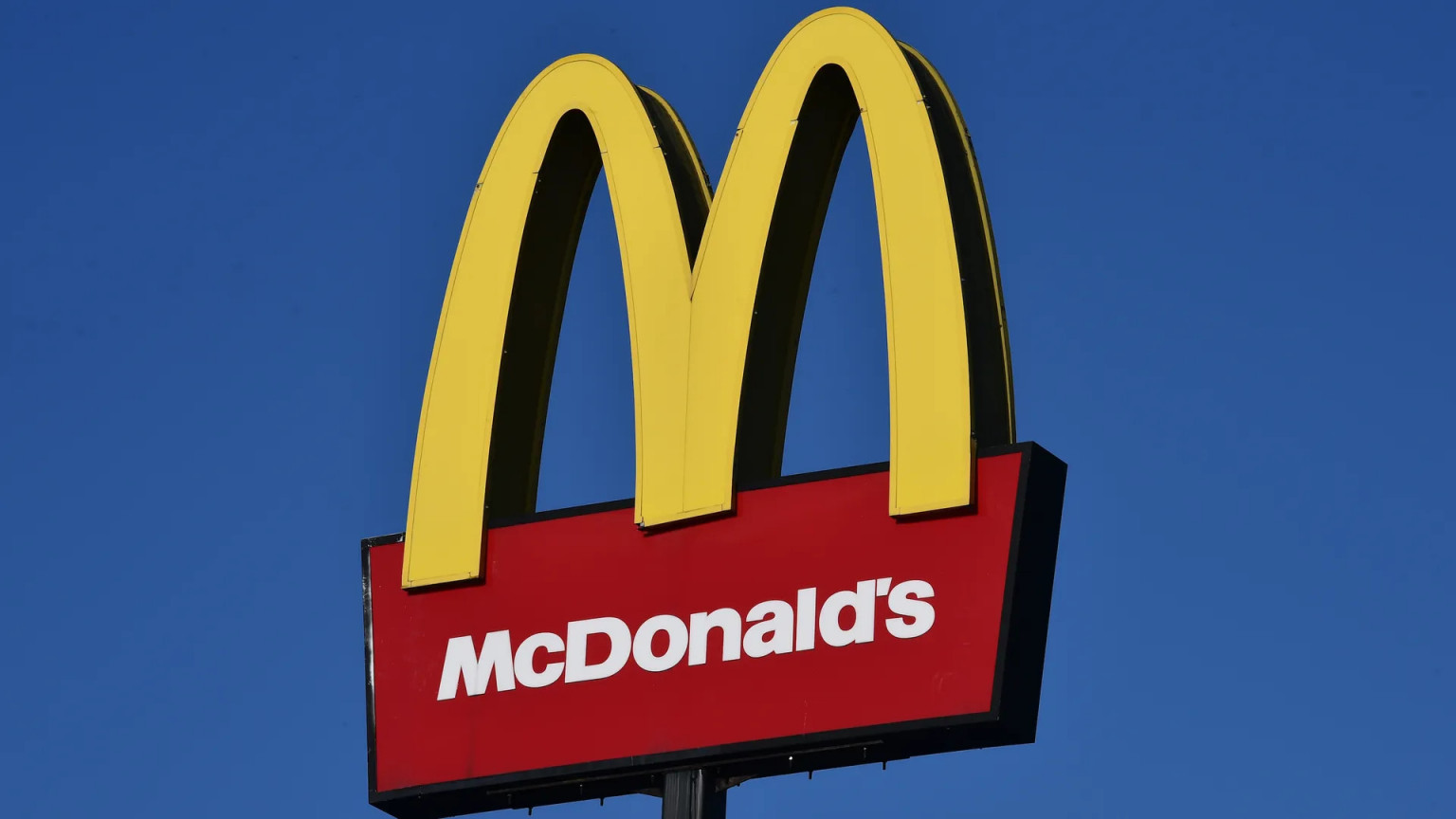 How to Manage Multi Location Restaurants (15 Tips) | UpMenu