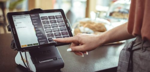 8 Best Pizza POS Systems (2024) | UpMenu