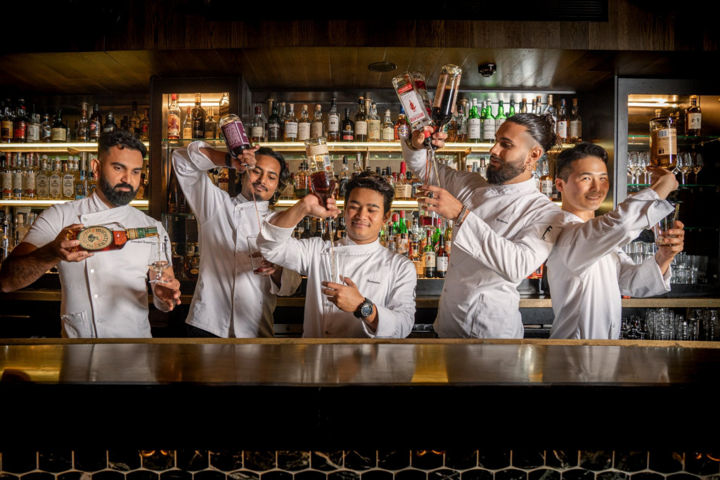 How To Price Bar Menu (Bar Pricing Strategy) | UpMenu