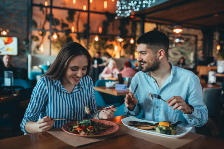 Why Do Restaurants Fail? (Restaurant Success & Failure Rate) | UpMenu