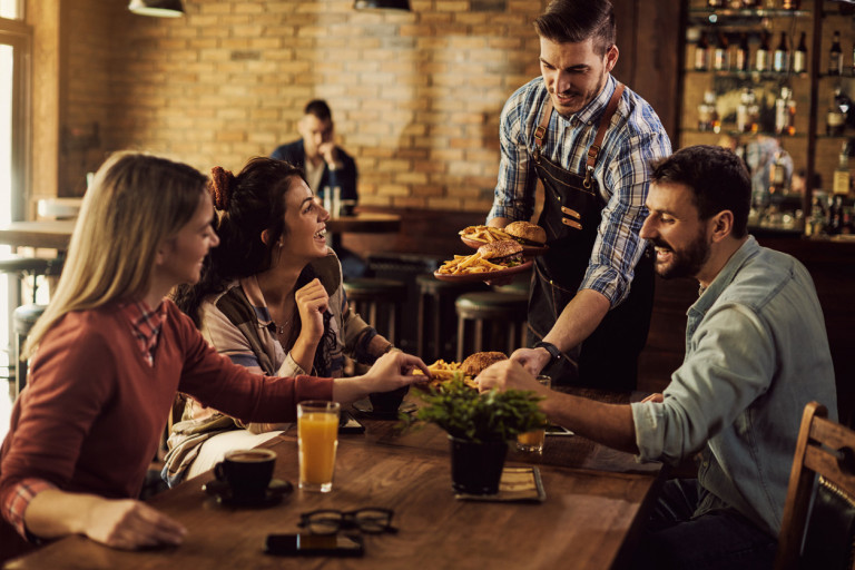 14 Tips To Increase Restaurant Table Turnover Rate | UpMenu