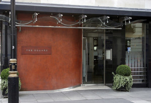 12 Most Famous Restaurant Owners (Achievements & Influence) | UpMenu