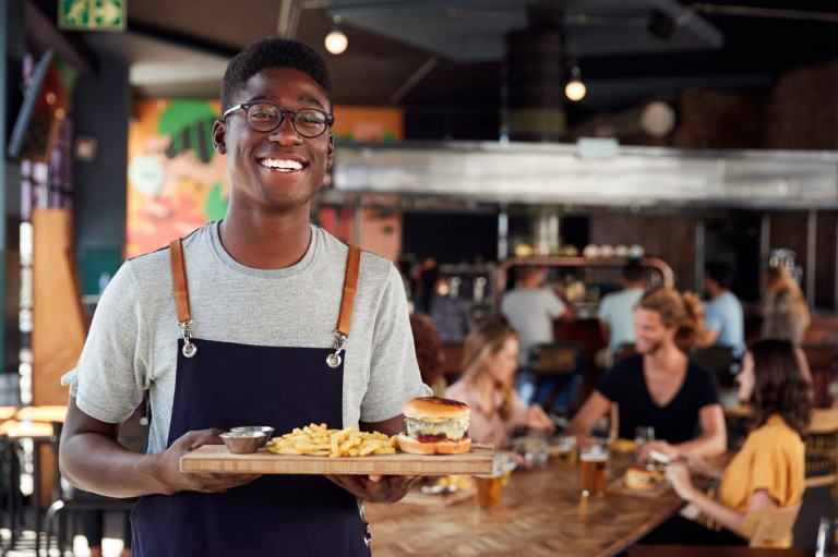 7 Most Profitable Restaurant Revenue Streams | UpMenu