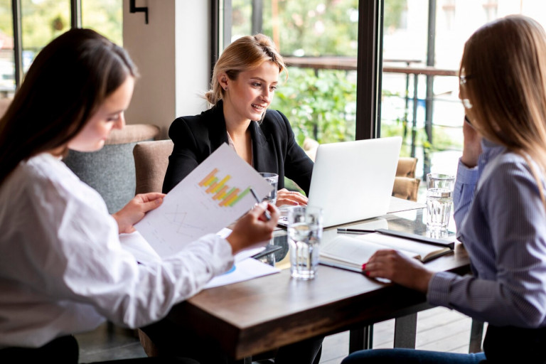 9 Best Software Reseller Programs (Highest Profits) | UpMenu