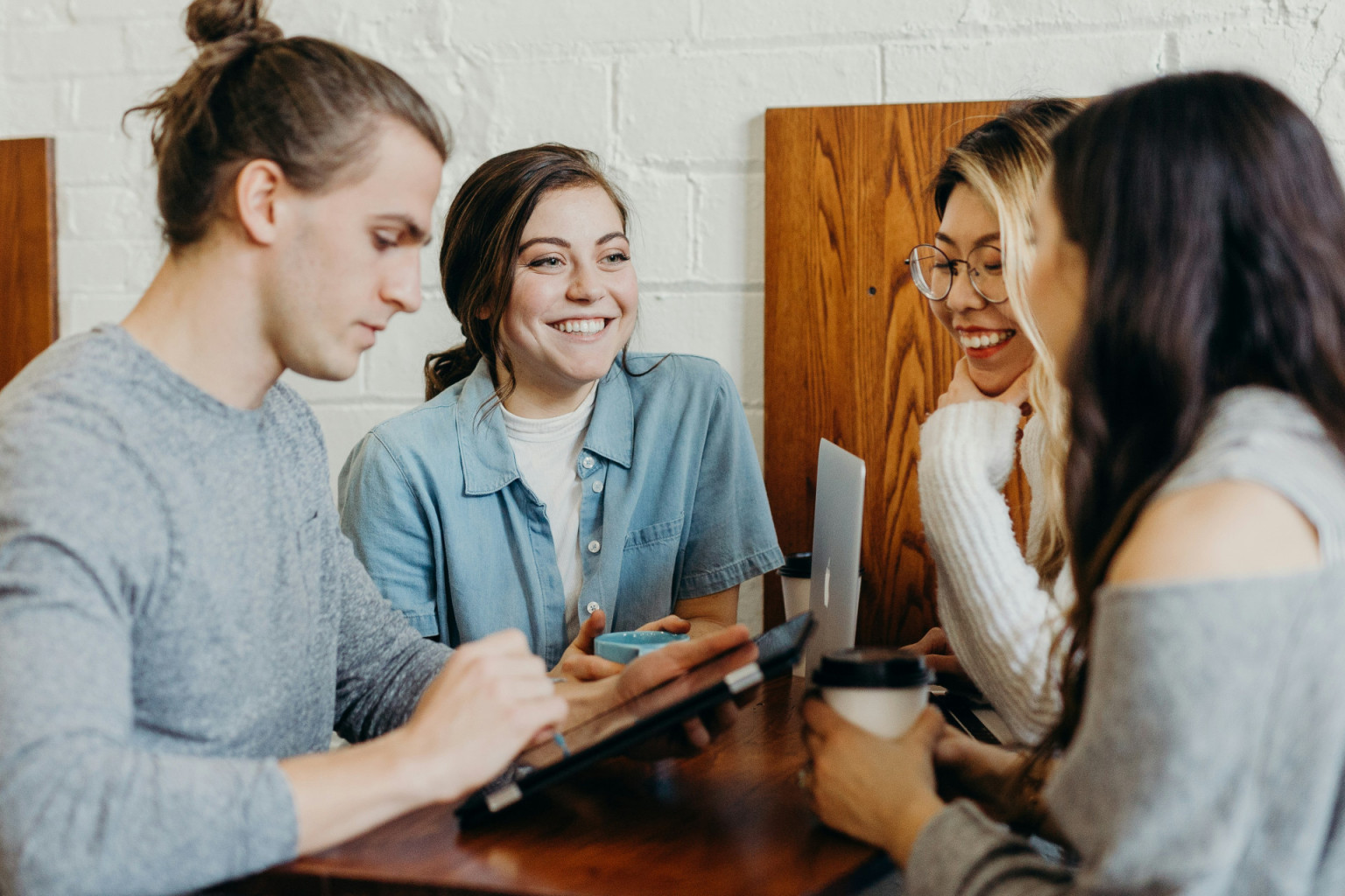 Restaurant HR: Guide for Every Restaurant Owner | UpMenu