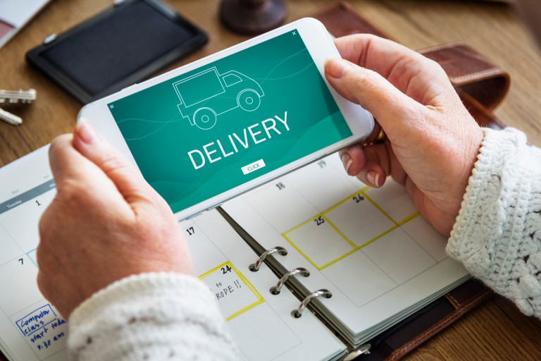 What is Delivery Management Software? (How it Works) | UpMenu